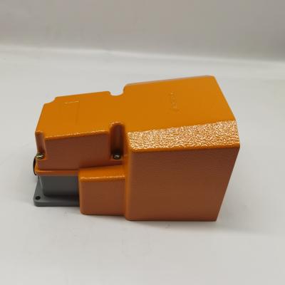 Cina JLG Scissor Lifts parte # 1001117174 - Pedal, Foot Switch Assy in vendita