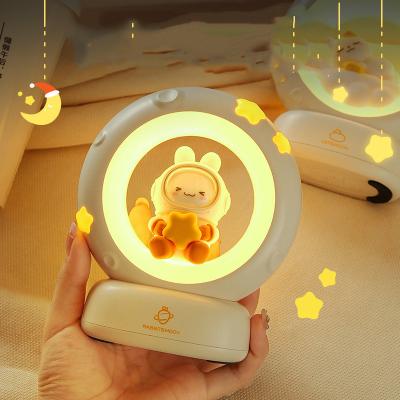 Cina Decorazione della camera da letto per interni Stelle morbide Lampada lunare per bambini addormentati Decorazione natalizia regalo in vendita