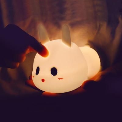 중국 부드러운 실리콘 LED 유치실 밤등 리모컨과 터프 컨트롤 귀여운 토끼 디자인 판매용