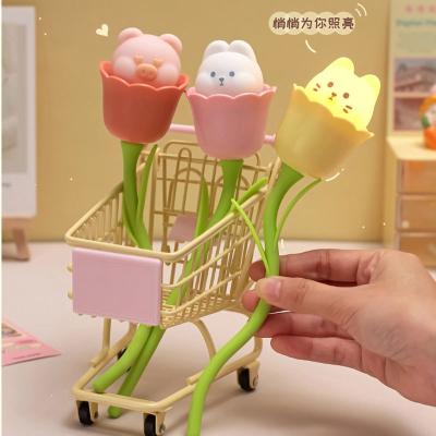 중국 다채로운 변경 가능한 빛 USB 재충전 센서 제어 실리콘 밤 빛 판매용