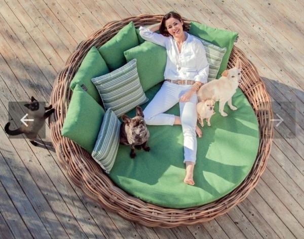 Quality Leisure Style Thick Wicker Round Daybed. Apple SN-2690 for sale
