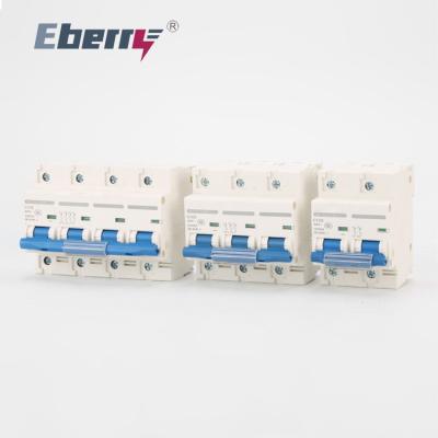China Use em casa 3 Polo Mini Circuit Breakers a C.A. Mcb de 32A que moldou o caso 3p Mccb à venda