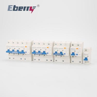 China Use em casa 3 Polo Mini Circuit Breakers a C.A. Mcb de 32A que moldou o caso 3p Mccb à venda