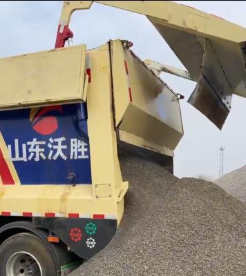 China 60000kgs Max Payload Crawler/Live Floor Dump Truck with Two-Way Transport and Features for sale