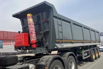 Cina Semi-remorco per il trasporto di grano di pietra di sabbia e rifiuti posteriore per ShanDong WS 3 assi 20-100Tons in vendita