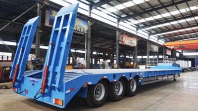 Cina Semi-remolchi a letto basso a 3/4 assi personalizzati per il trasporto di container in vendita
