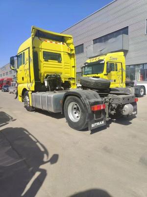 China 4X2 6X4 Caminhões-retratores Sinotruk Sitract usados com transmissão manual ou automática à venda
