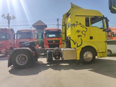 China 4X2 6X4 Caminhões-retratores Sinotruk Sitract usados com transmissão manual ou automática à venda