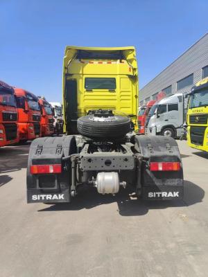 China 4X2 6X4 Caminhões-retratores Sinotruk Sitract usados com transmissão manual ou automática à venda