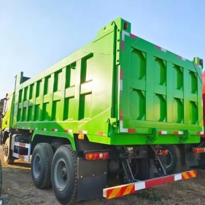 Cina 100 tonnellate di cilindro idraulico a ribaltatore posteriore usato per il trasporto di muck in vendita
