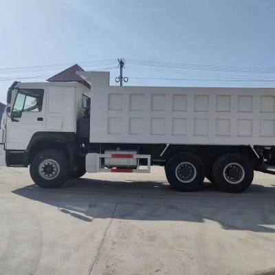 Cina 10-15T Peso totale del veicolo Sinotruk Haowo Dump Truck di seconda mano 375 cavalli in vendita