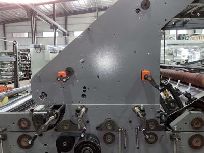 China 5 Layers Grey Paperboards Auto Flute Laminator Machine With Litho Paper Feeder for sale
