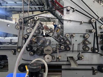 Cina 450 * 450 mm doppia parete 5 strati flauto laminatore ondulato macchina di laminazione in vendita
