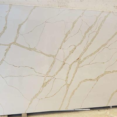 Cina 18mm 20mm 30mm Calacatta Pietra ingegneristica Slab Dimensione personalizzata Carrera Pietra di quarzo bianco in vendita