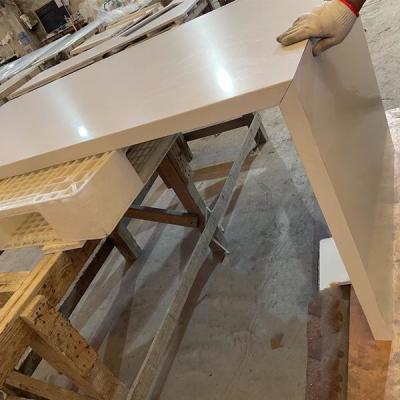Cina OEM Tavolo da tavolo in marmo bianco Vanity Top per la decorazione domestica in vendita