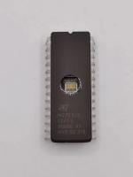 中国 M27C512-12F1L STのすくいの集積回路の破片の部品 販売のため