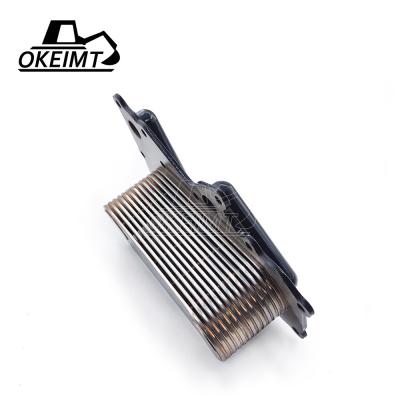 中国 C6.6-13P C7.1エンジン オイル クーラーE320D2 E323D2 2486A002オイルの涼しい中心 販売のため
