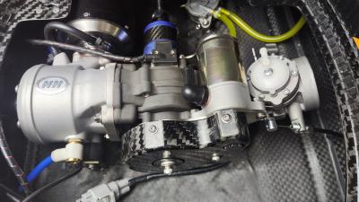 Cina Tavolo da surf a combustibile personalizzato con tubo e motore a due tempi da 110cc in vendita