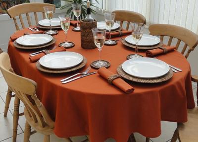 China Customized Disposable PP Non Woven Tablecloth with 100% Polypropylene Fabric for sale