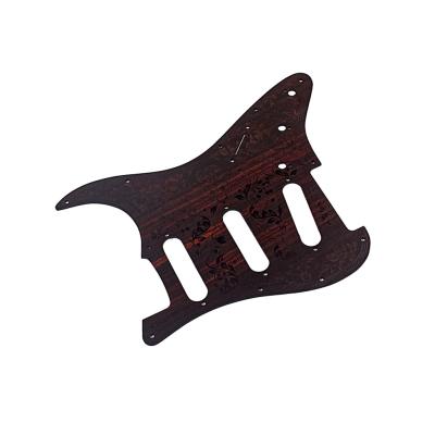 Cina Rosewood Guitar Pickguard SSS Scratch Plate Bauhinia Pattern 11Hole For Stratocasters Chitarre elettriche in vendita