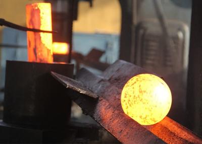 China New Products 20-150mm High Hardness Iron Ore Grinding Media Ball Forging Steel Ball for Ball Mill Machine Factory for sale