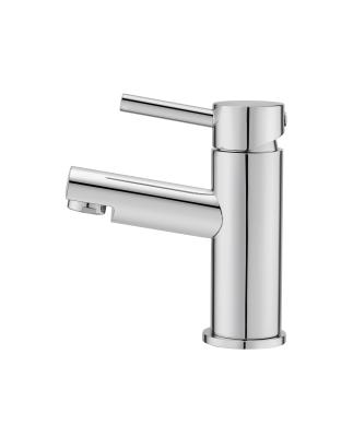 Cina Modern Brass Basin Mixer Faucet Chrome Finish For Basin QT8202W in vendita
