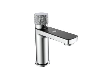 中国 Modern Style Brass Material Basin Mixer Faucet For Bathroom T7002W 販売のため