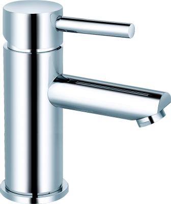 中国 Chrome Finish Basin Mixer Faucet For Sleek Modern Design T8012MW 販売のため