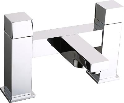 Chine Crane de mélangeur de bassin en laiton chrome finition avec design contemporain T8594 à vendre