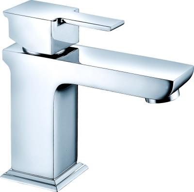中国 クロム仕上げのシングルハンドル洗面器混合水栓、バスルーム用 T8792MW 販売のため
