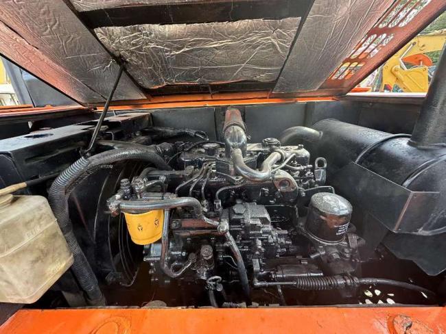 Hitachi ZX70 Excavator Engine