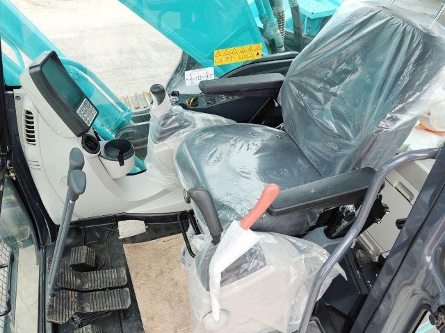 Kobelco SK220 Excavator Cab
