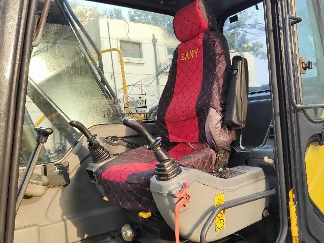 Volvo EC140DL Excavator Cab