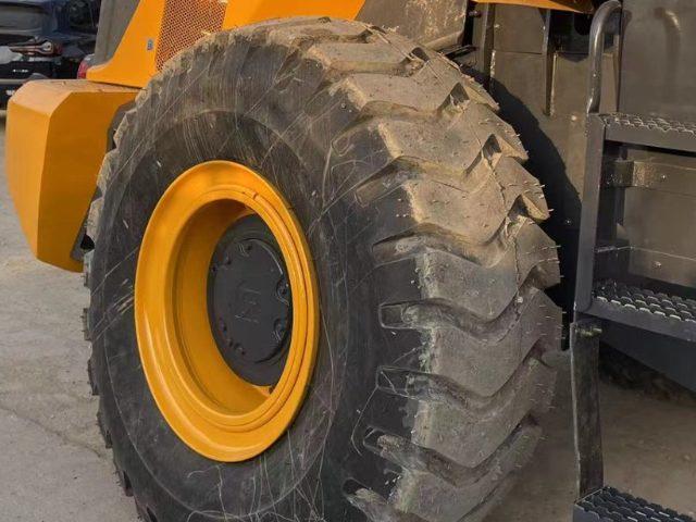 LiuGong 856H Loader Tyre