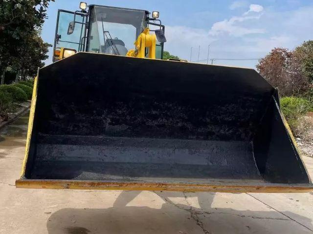 Komatsu WA320 Loader Bucket