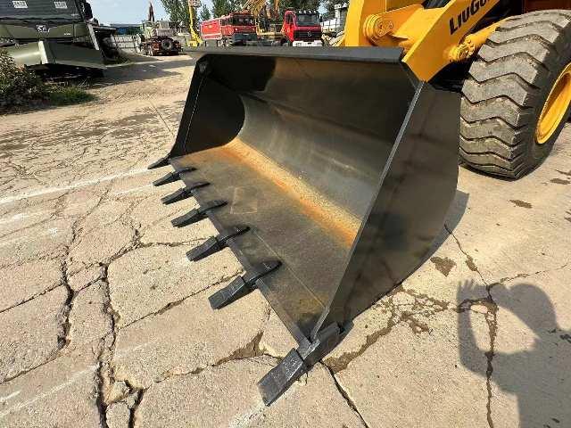 LiuGong 856H Loader Bucket