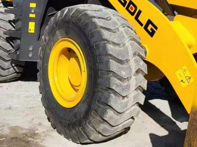 SDLG 955F Loader Tyre