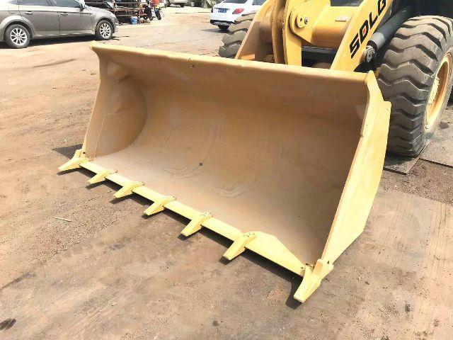 SDLG 936L Loader Bucket