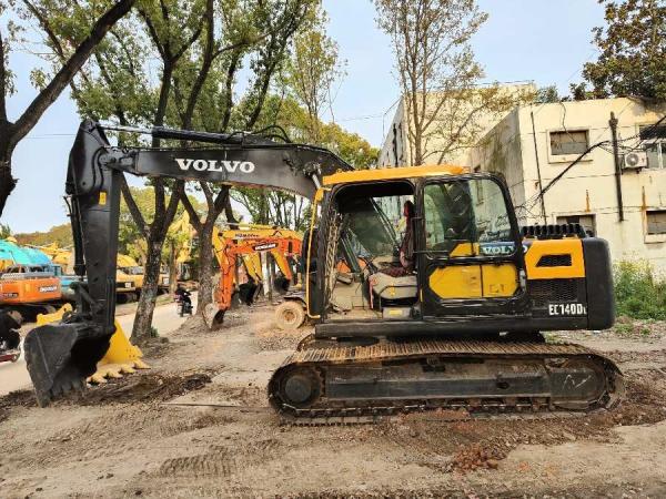 Quality Used EC140DL Volvo Certified Pre Owned Excavator 15870KG For Mining for sale
