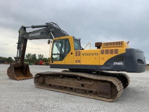 Quality Repossessed Used Volvo Excavator EC460B Large Excavation Machinery for sale