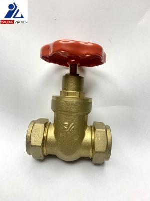 Chine DN15-DN50 a forgé la soupape à vanne en laiton de contrôle de flux avec l'écrou de raccord à vendre