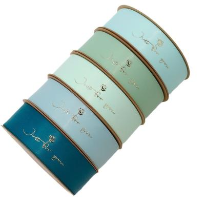 China Folha de ouro personalizada estampada fita satinada de poliéter para embalagem de presentes à venda