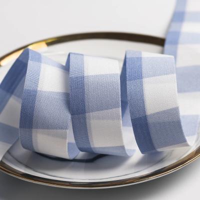 China Zwart en wit getinte kabelband 7 mm-40 mm polyester lintrol Te koop