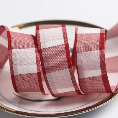 China Zwart en wit getinte kabelband 7 mm-40 mm polyester lintrol Te koop