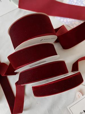 Cina Nastro di velluto a doppia faccia da 38 mm Nastro di velluto rosso scuro da 3,8 cm in vendita