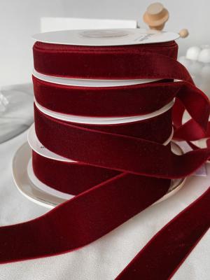 Cina Nastro di velluto a doppia faccia da 38 mm Nastro di velluto rosso scuro da 3,8 cm in vendita