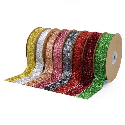 Cina Nastro di velluto brillante di 25 mm, tinto di verde oliva in vendita