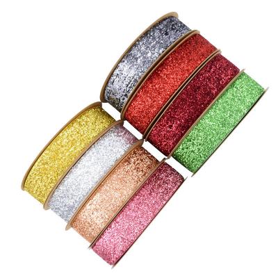 Cina Nastro di velluto brillante di 25 mm, tinto di verde oliva in vendita