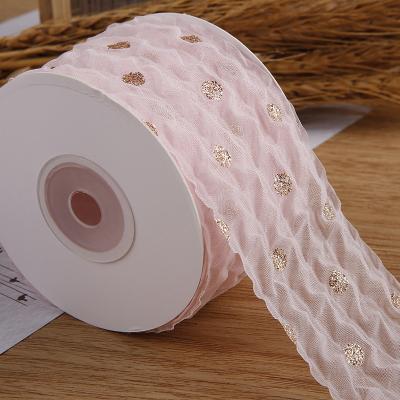 China 50mm Organza Ribbon met Dot Pattern Gold Foil Printed Polyester Organza Ribbon OEM Eco Friendly Te koop