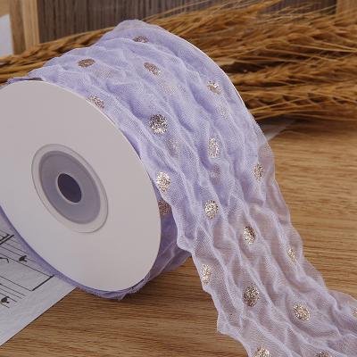 China 50mm Organza Ribbon met Dot Pattern Gold Foil Printed Polyester Organza Ribbon OEM Eco Friendly Te koop